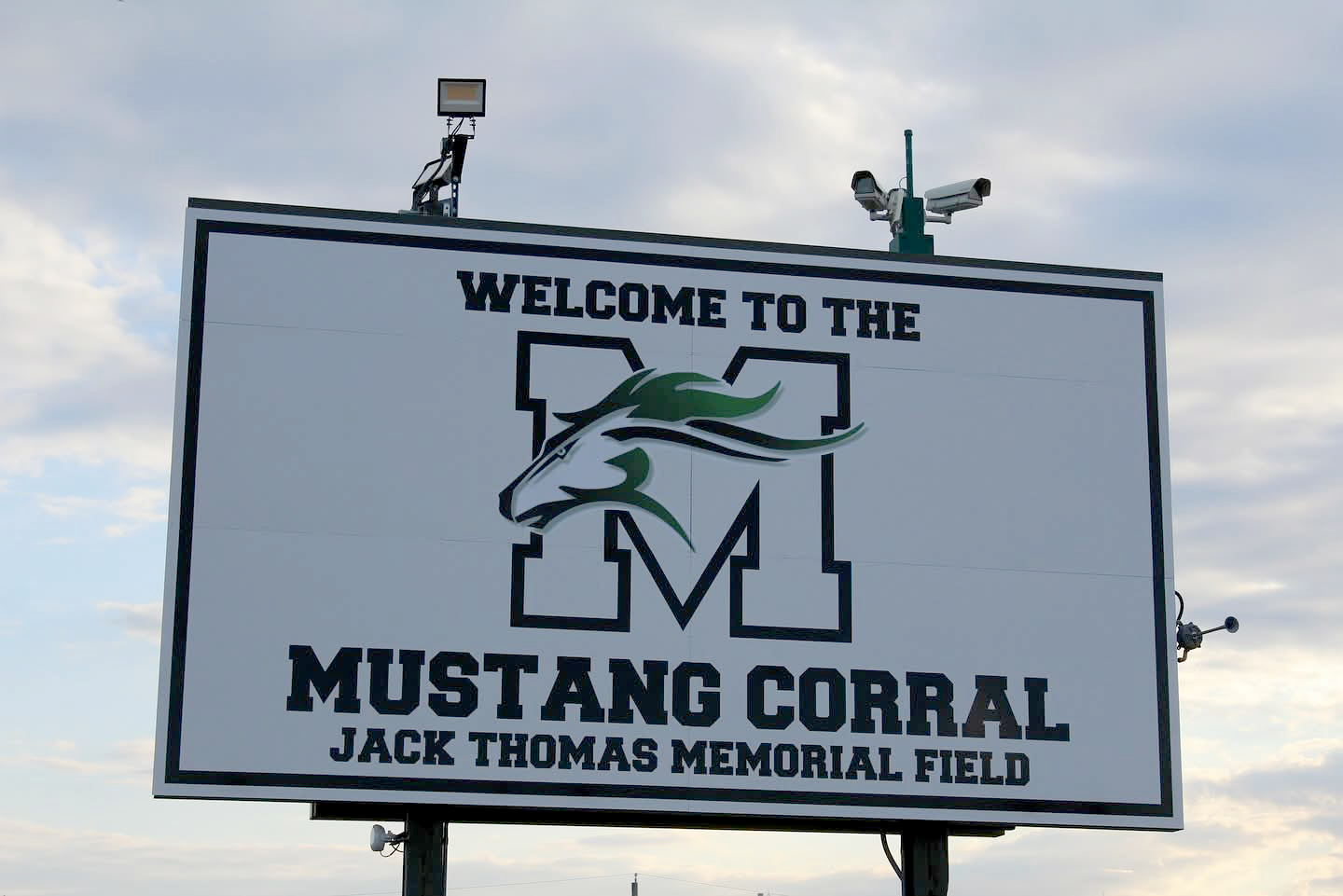 Mainland dedicates football field as ‘The Mustang Corral at Jack Thomas ...